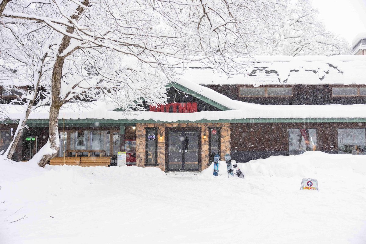 Rhythm Japan - Hakuba - Ski & Snowboard Hire | SamuraiSnow